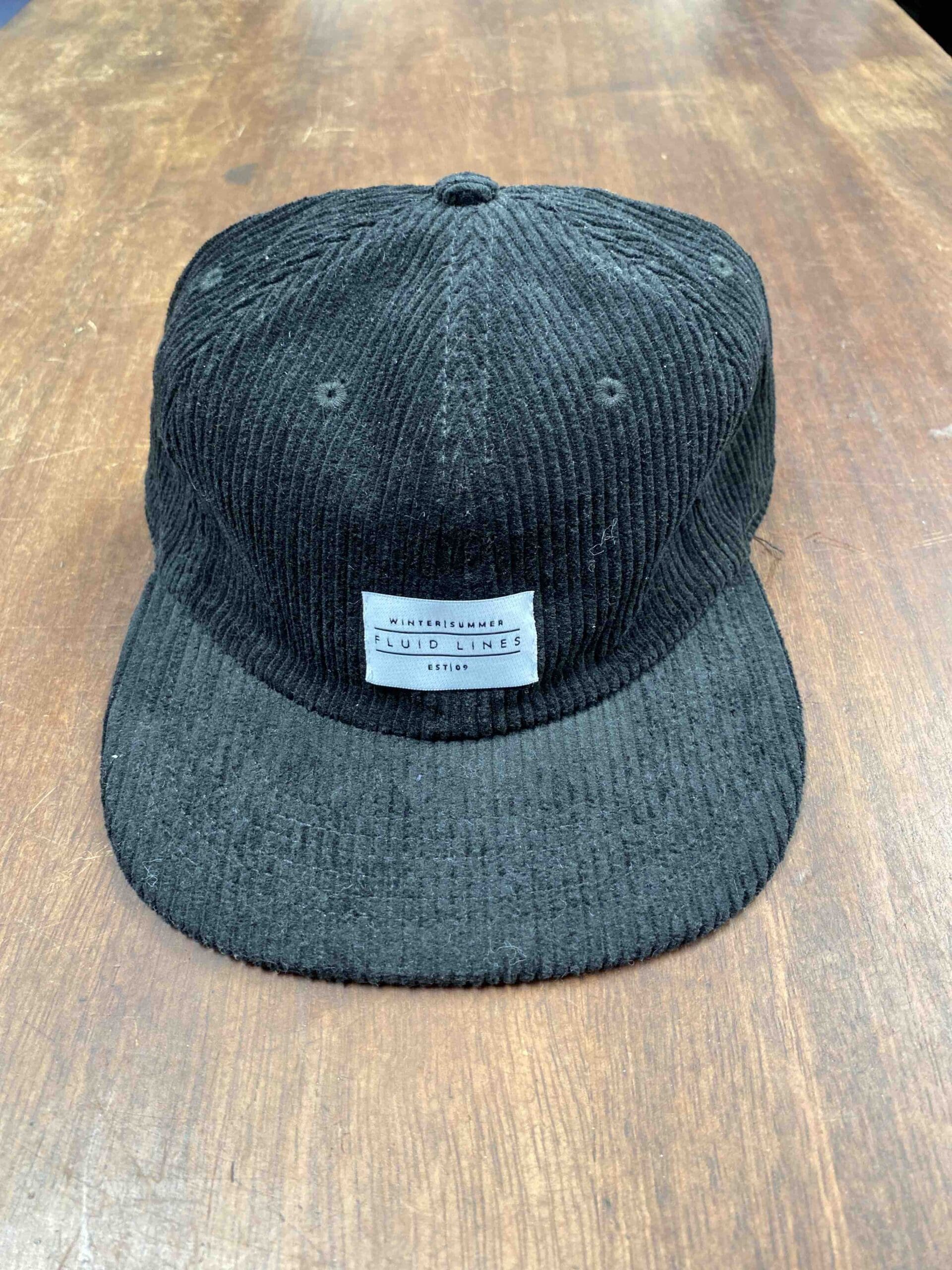 Fluid Lines Cord Cap - Black - Fluid Lines, Essex